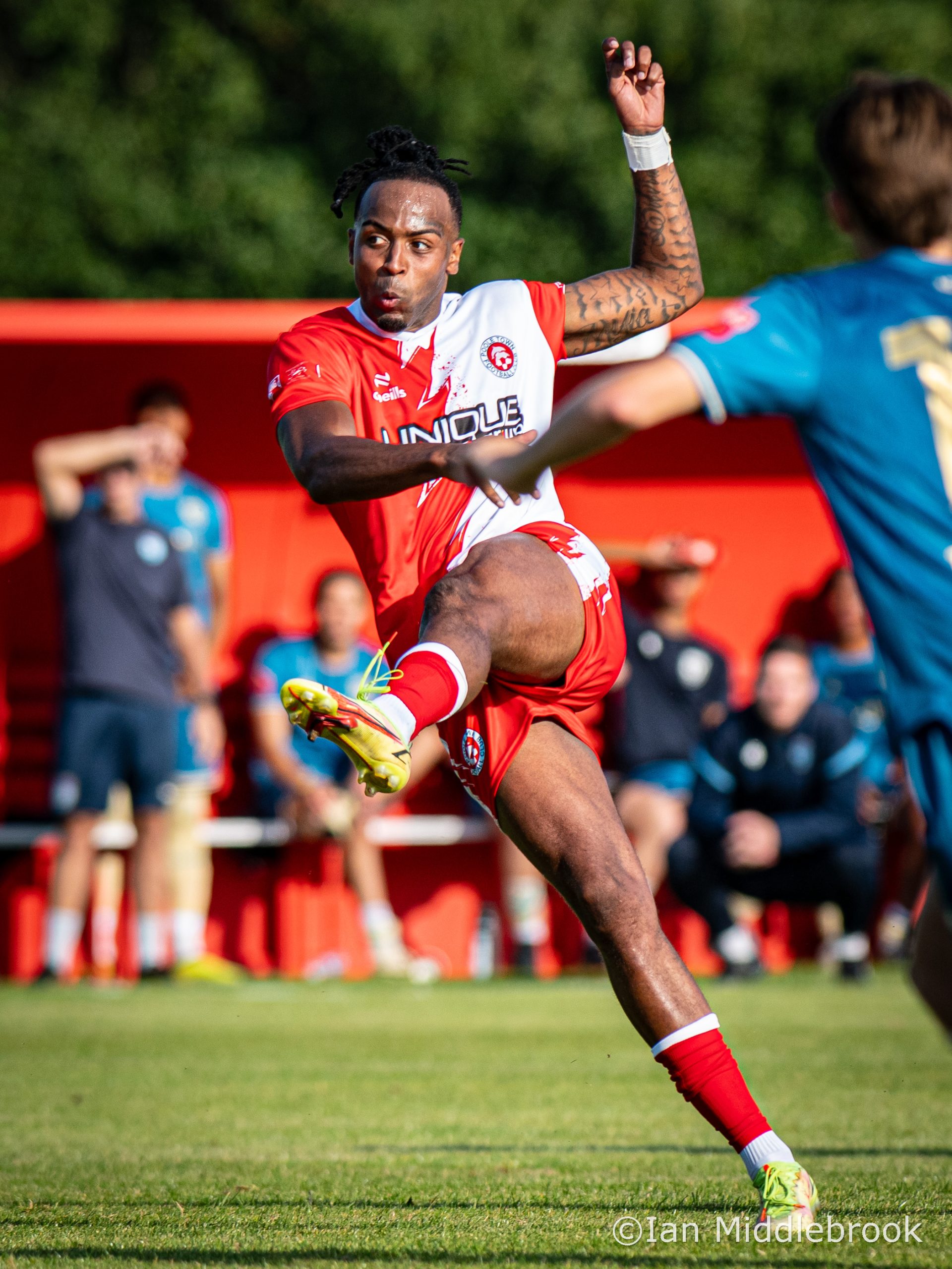 Poole Town aim for Tiverton win to boost play-off bid