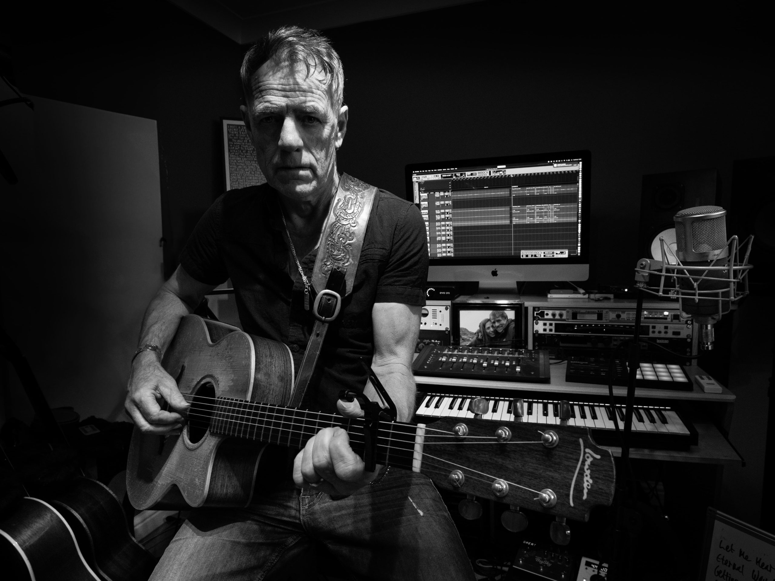 Welsh folk singer Martyn Joseph to perform in Ringwood